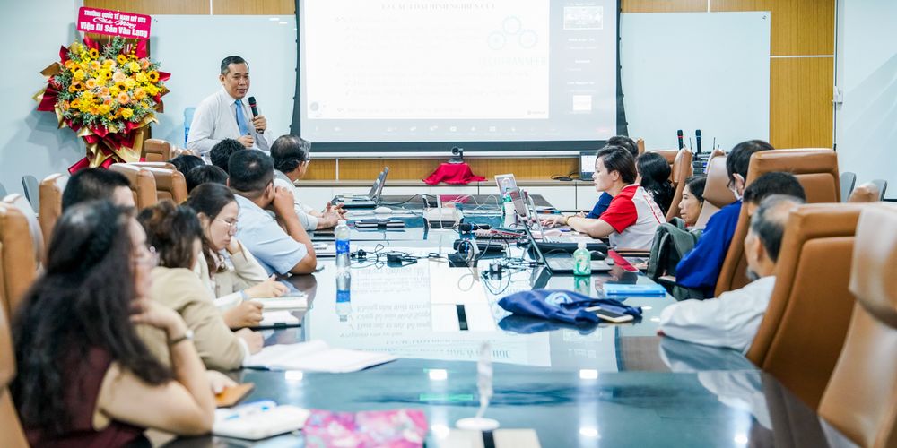 Học bí quyết xuất bản bài báo quốc tế từ các chuyên gia Enago