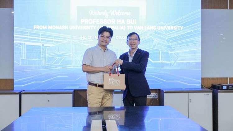 Faculty of Civil Engineering welcomes Prof. Ha Bui from Monash University (Australia)