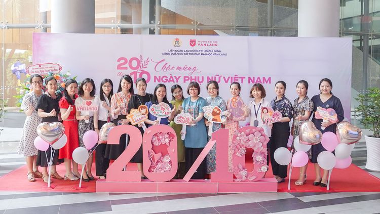 Công Đoàn Trường Đại học Văn Lang vui kỷ niệm 93 năm Ngày Phụ Nữ Việt Nam