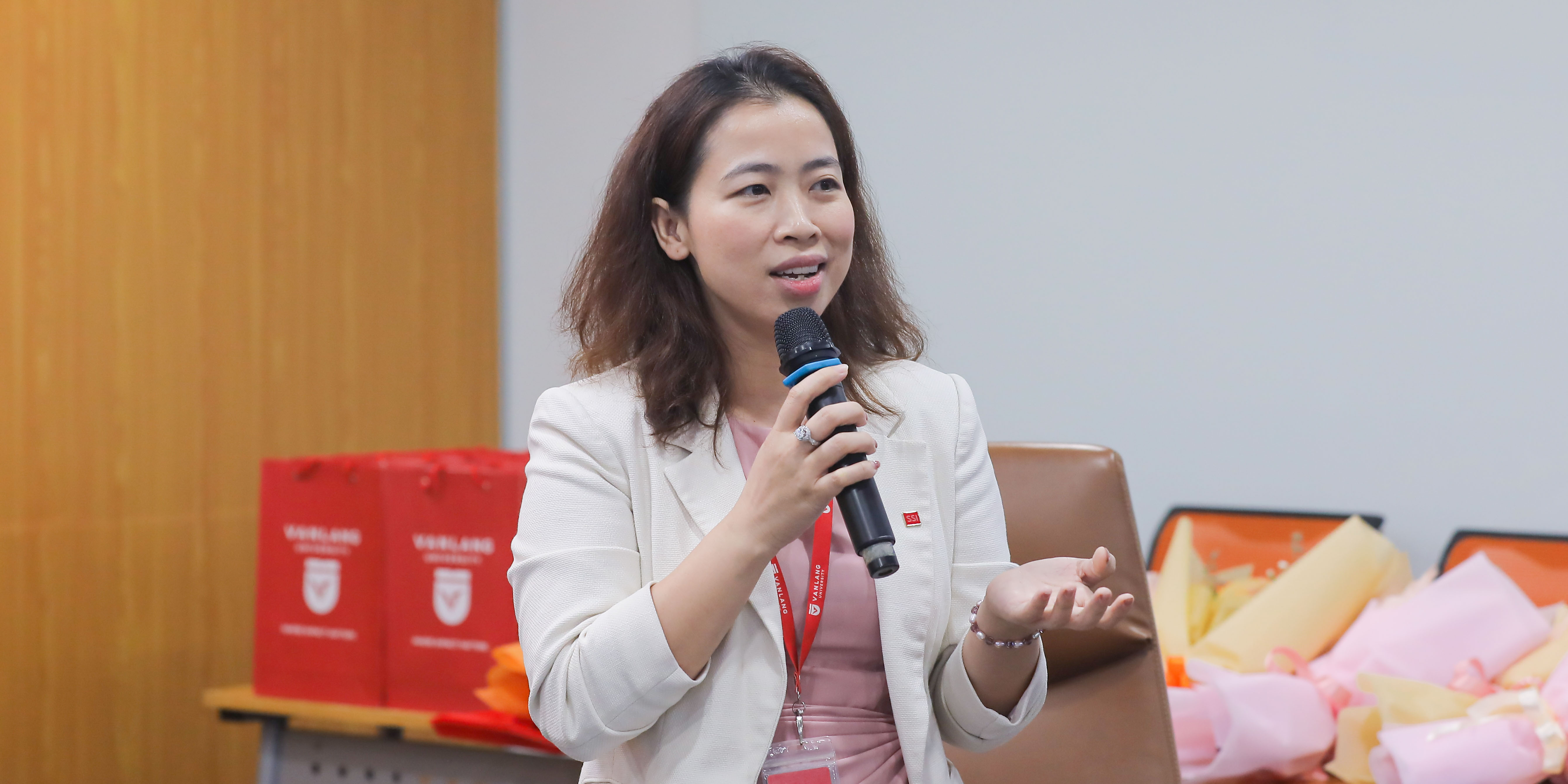 Khoa Tài chính - Ngân hàng kết nối doanh nghiệp giải quyết bài toán đào tạo nhân sự chất lượng cao